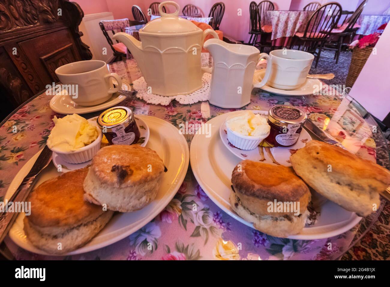 Old shanklin hi-res stock photography and images - Alamy