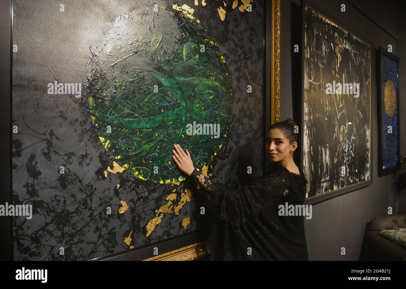 Pakistani visual artist Amna Butt gives tour to guests of her visual ...
