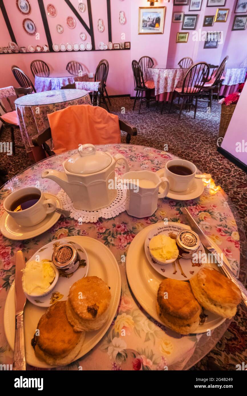 Interior british teashop hi-res stock photography and images - Alamy