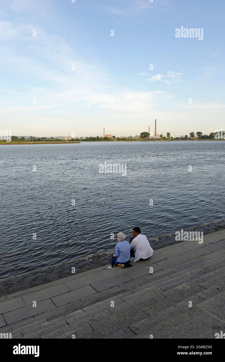 Yalu river china north korea hi-res stock photography and images - Alamy