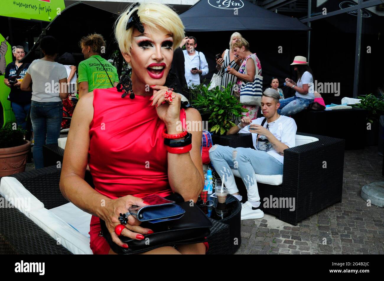 Ruda Puda beim Sekt-Empfang zum Re-Opening der Berliner Touristik ...