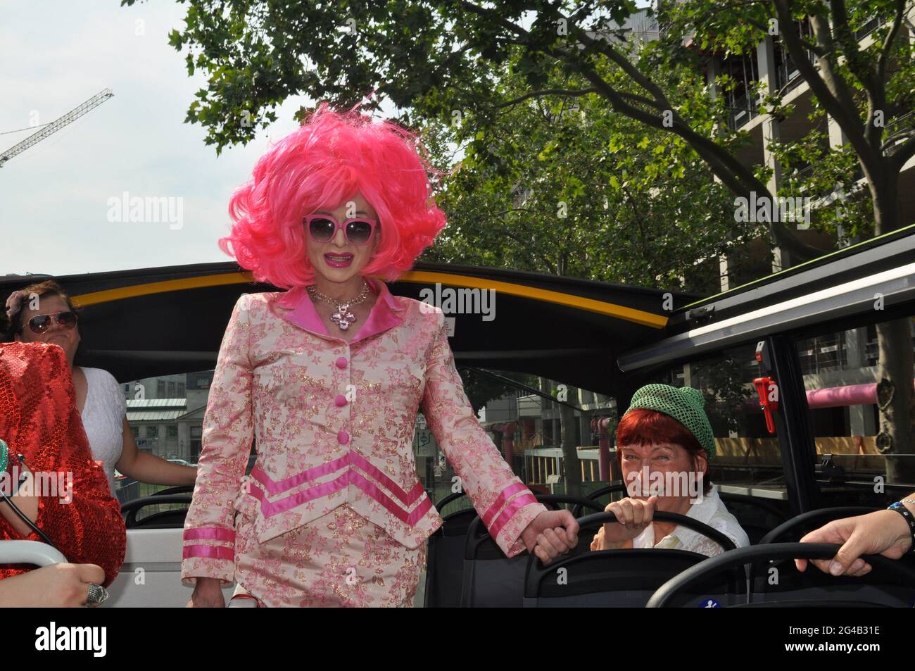 Angelo Conti beim Sekt-Empfang zum Re-Opening der Berliner Touristik ...