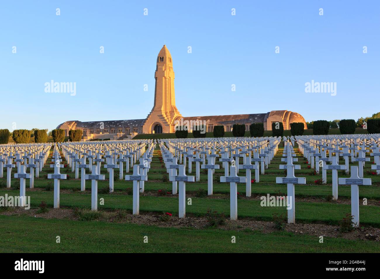 Necropole nationale de fleury devant douaumont hi-res stock photography ...