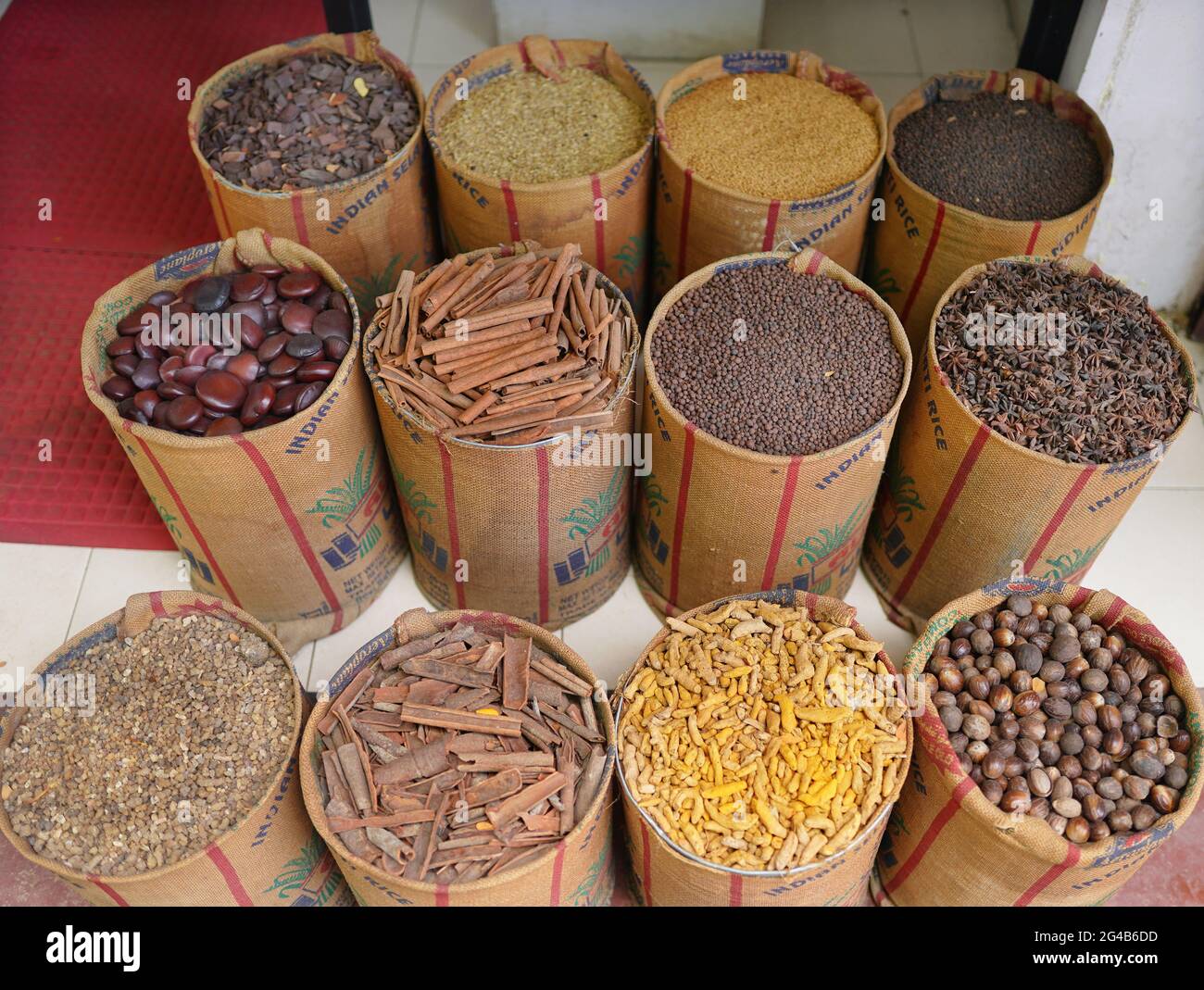 Kerala spices hi-res stock photography and images - Alamy