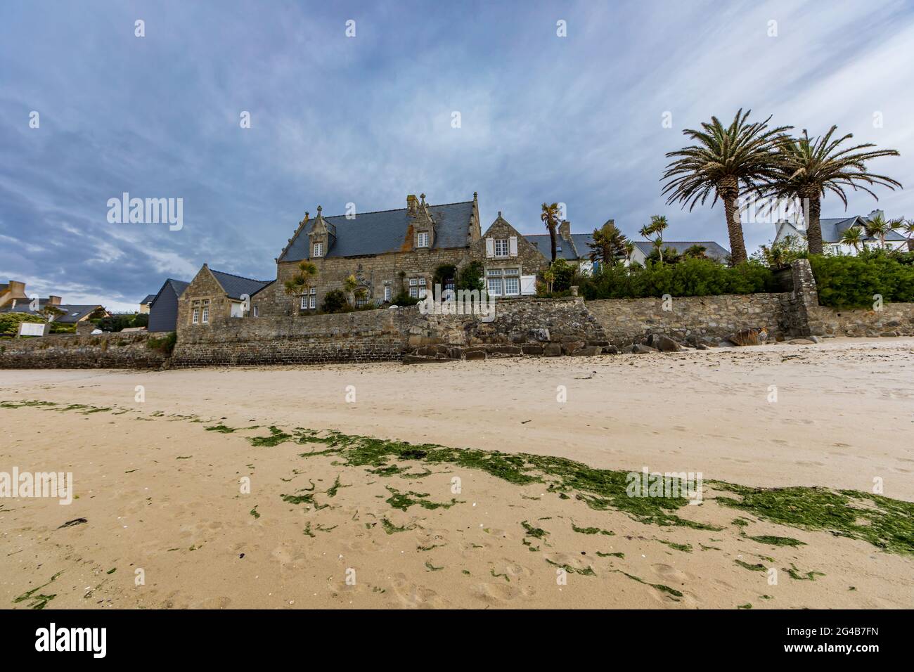 Old house on the beach in Ile de Batz (Roscoff), Finistere, Brittany ...