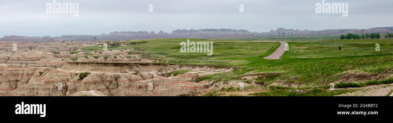 Badlands National Park in South Dakota with the Badlands Loop Road ...