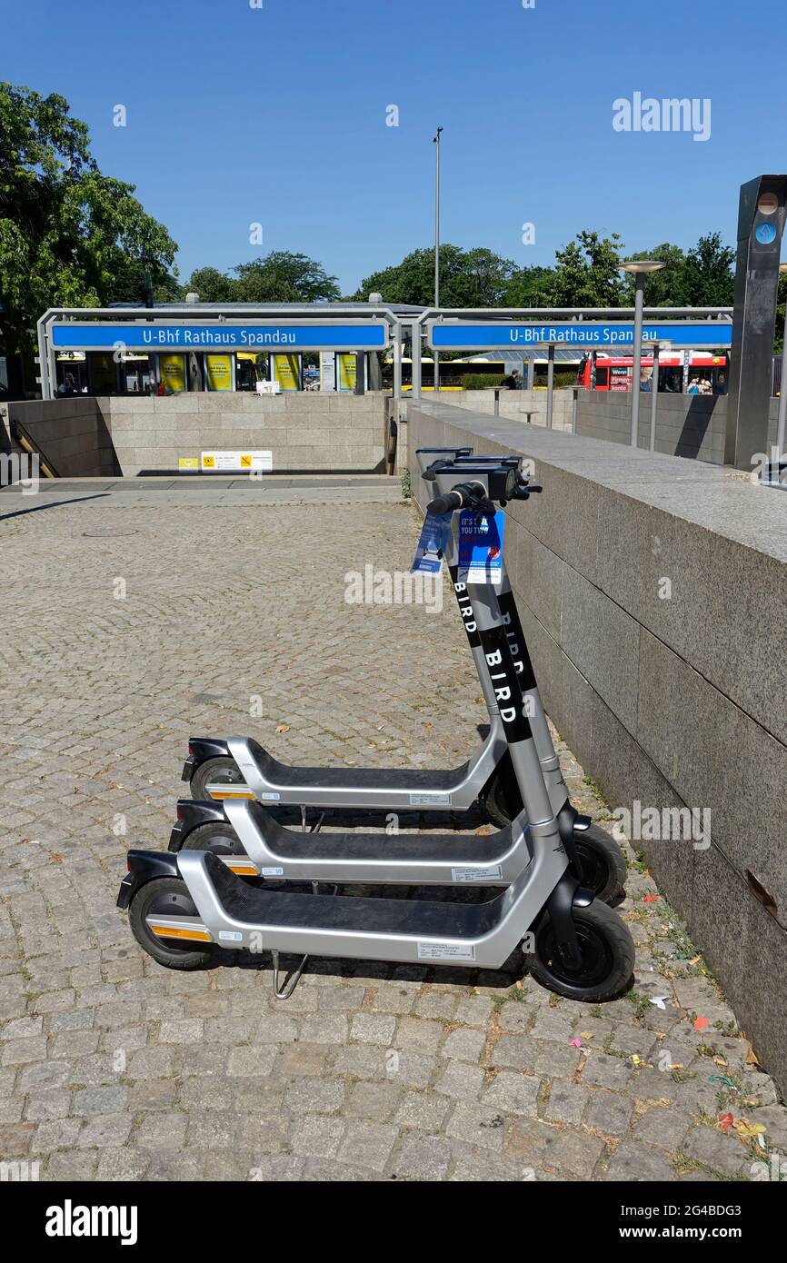 E scooter in Berlin, Germany Stock Photo - Alamy