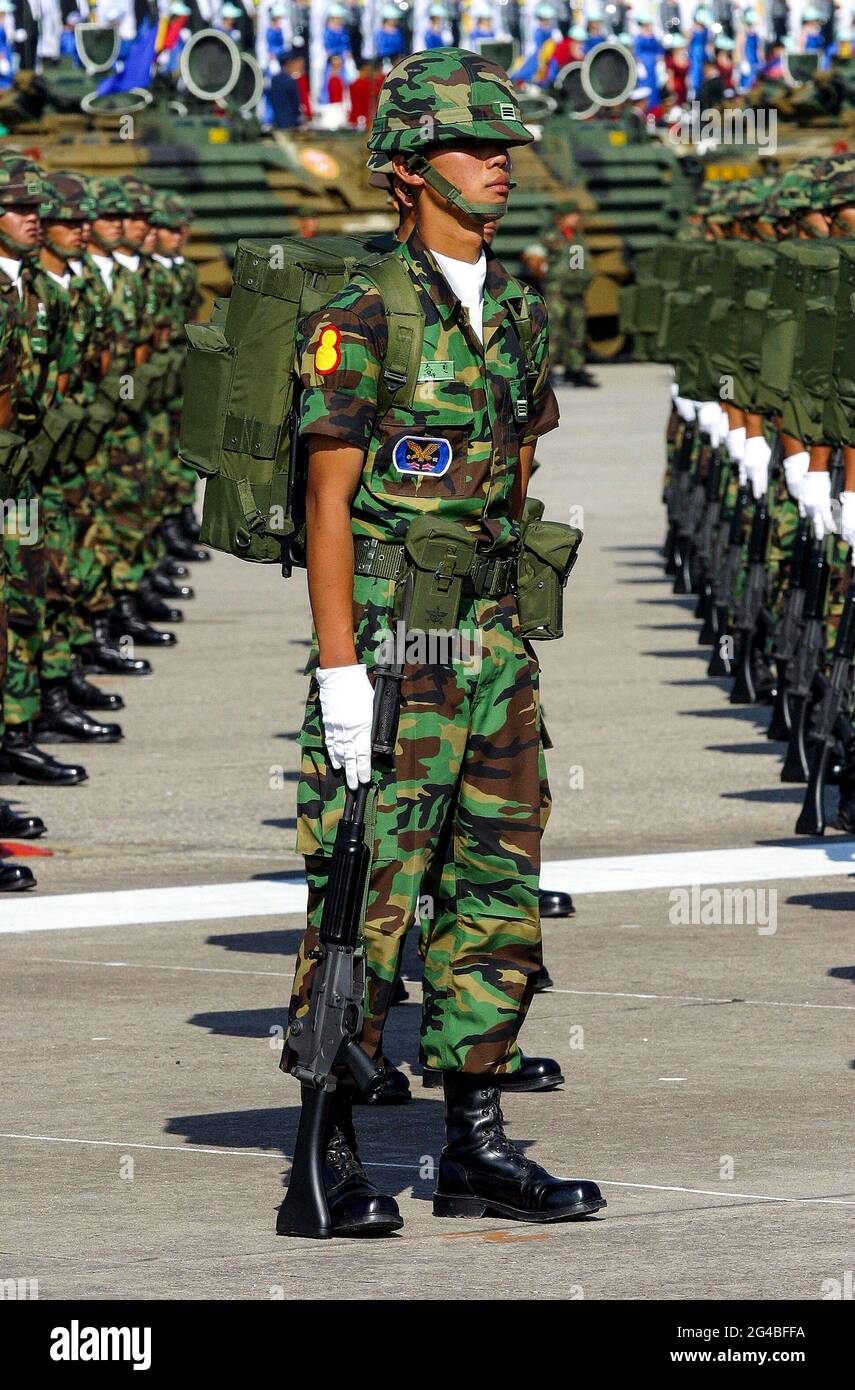 June 20, 2021-Sungnam, South Korea-South Korean military soldiers stand ...