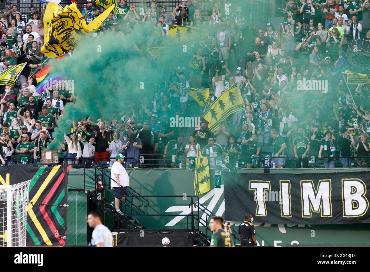 Soccer smoke grenade hi-res stock photography and images - Alamy