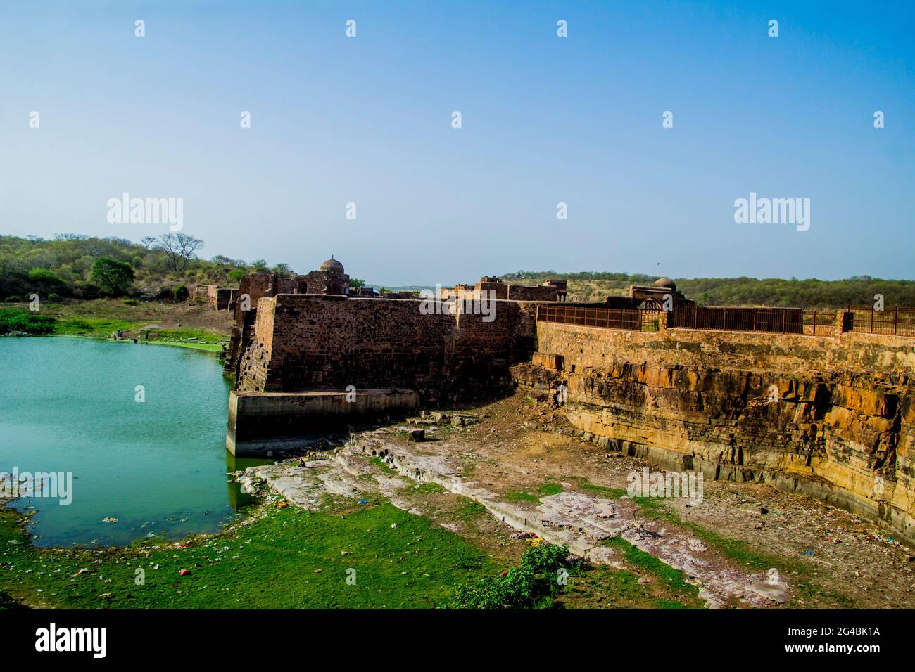 Ranthambore tiger temple hi-res stock photography and images - Alamy