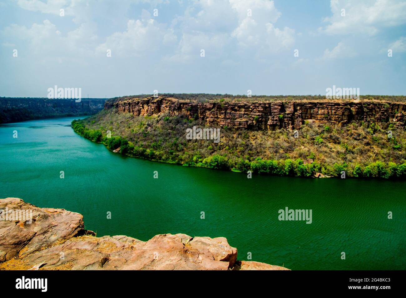 garadia mahadev horshoe bend, Rajasthan Stock Photo - Alamy
