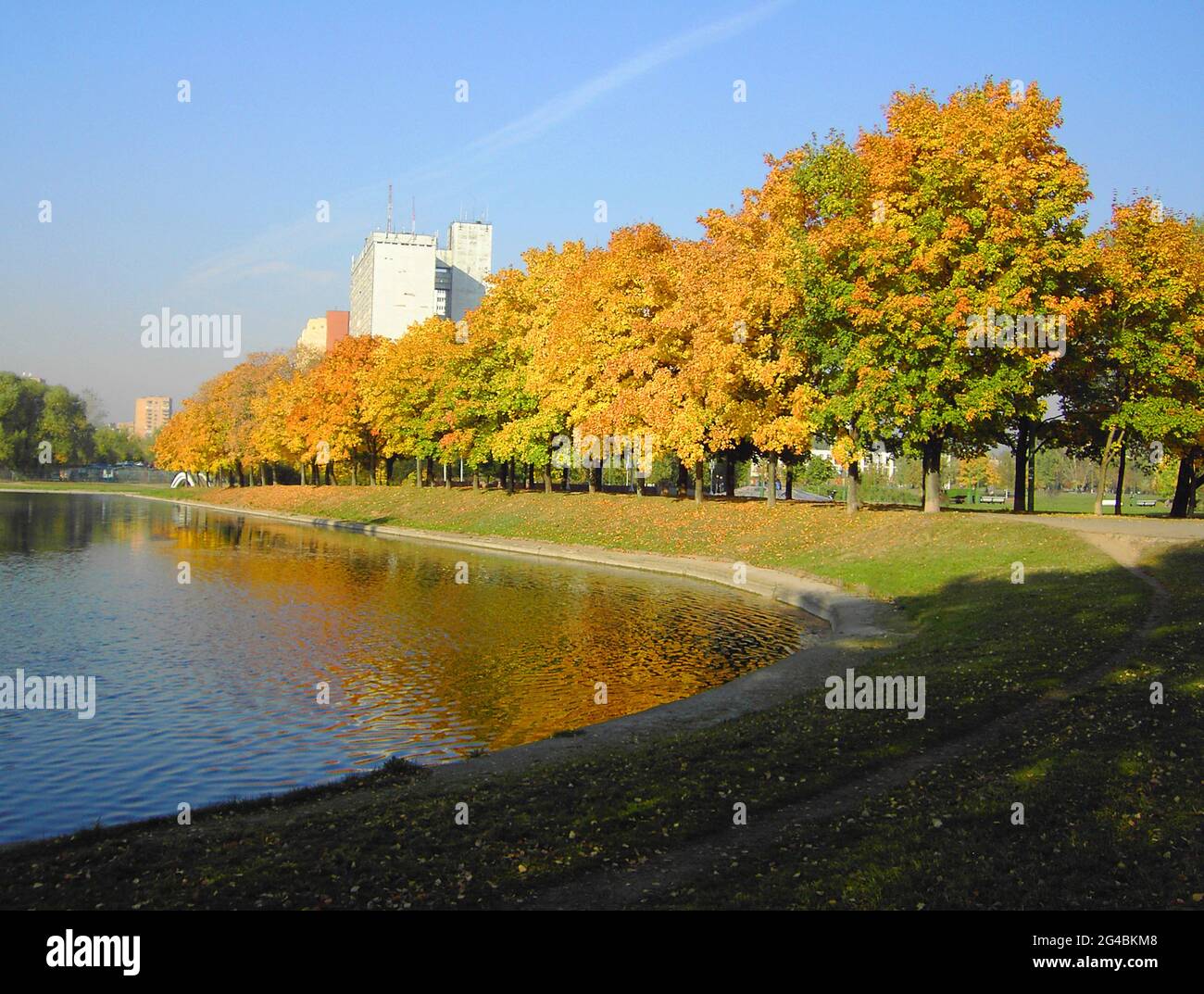 autumn in city park at october Stock Photo - Alamy