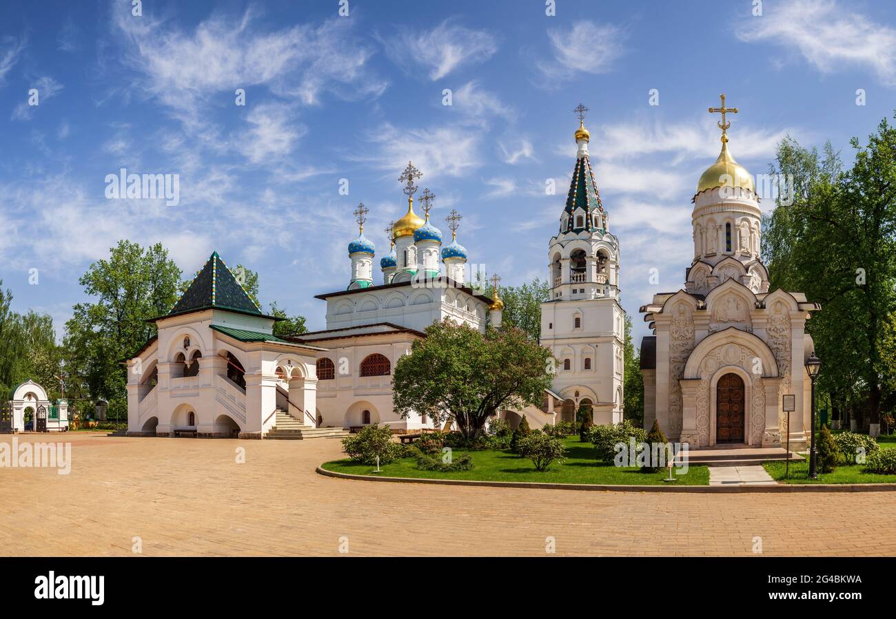 Medieval russian architecture hi-res stock photography and images - Alamy