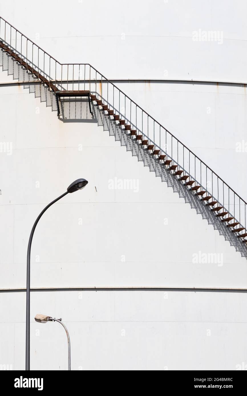 Vaulted tank hi-res stock photography and images - Alamy