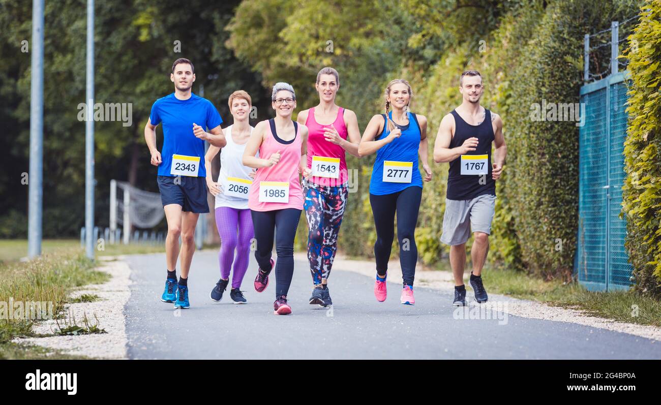 Group of marathon hi-res stock photography and images - Alamy