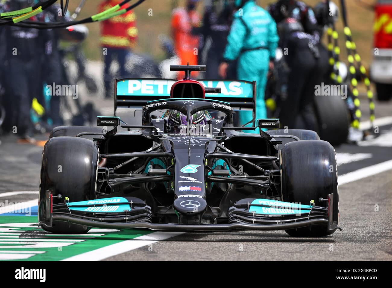 Formula 1 mercedes pit stop hi-res stock photography and images - Alamy