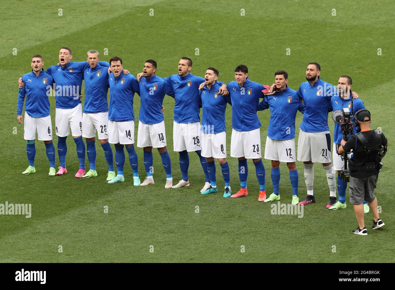 Rome, Italy, 20th June 2021. The Italian team sing the national anthem ...