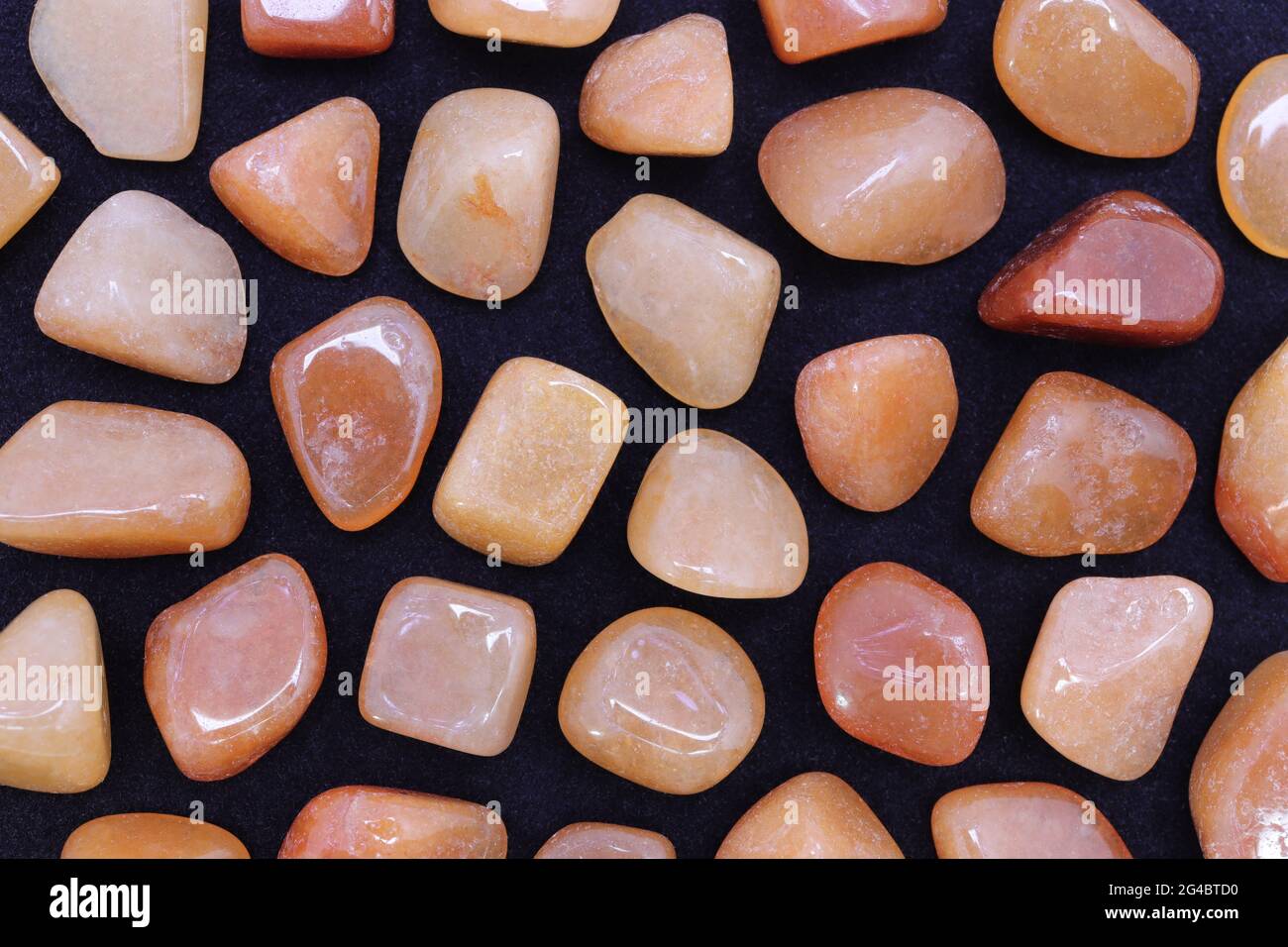 Orange and black pebbles hi-res stock photography and images - Alamy
