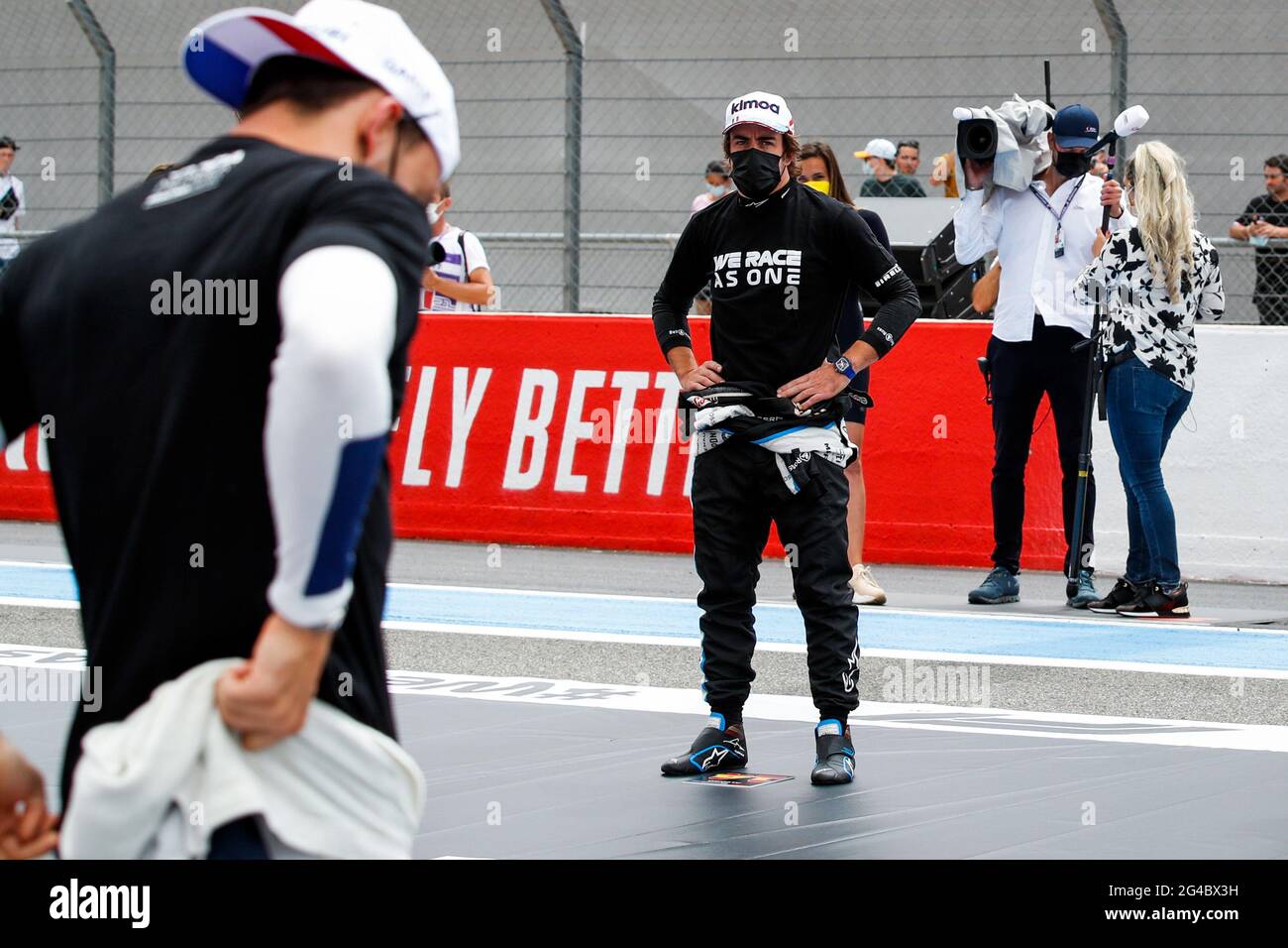 Fernando Alonso (ESP) Alpine F1 Team on the grid. French Grand Prix ...