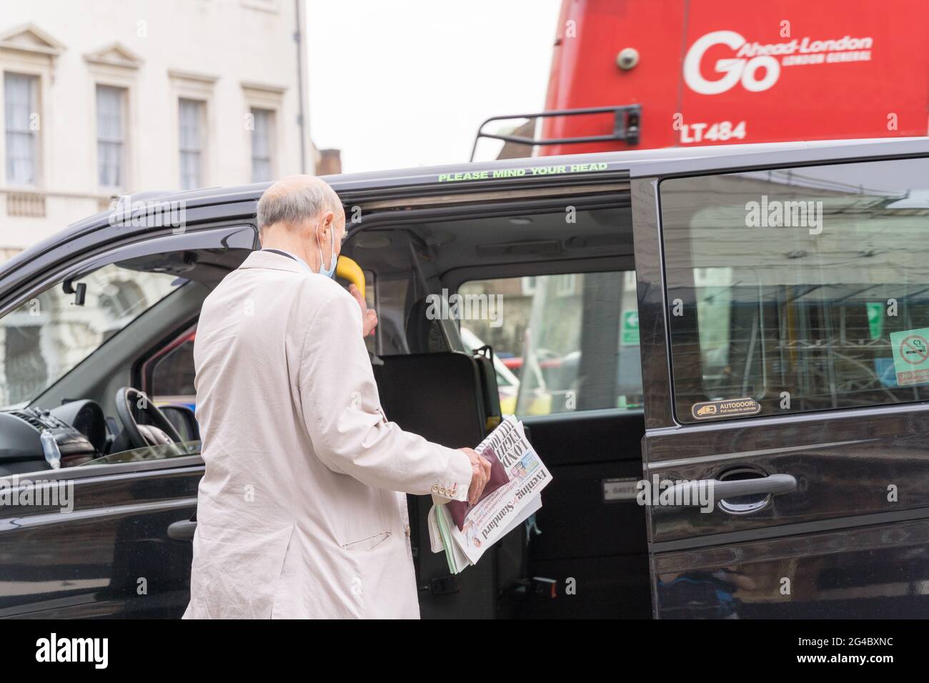 Man getting into black cab, outside House of Lord, Parliament House ...