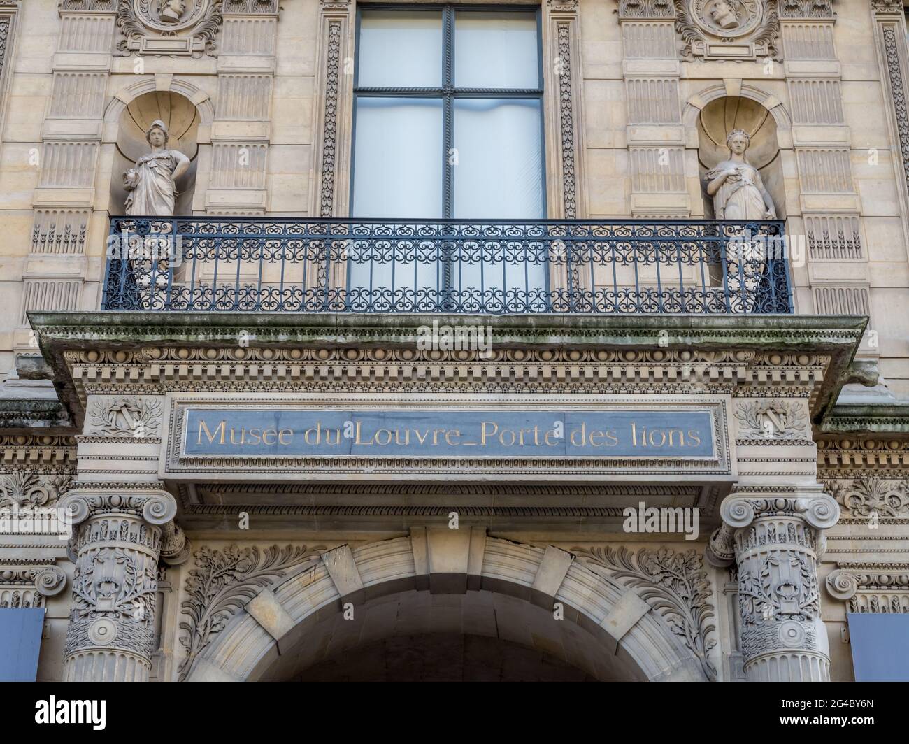 Musuem france historic hi-res stock photography and images - Alamy