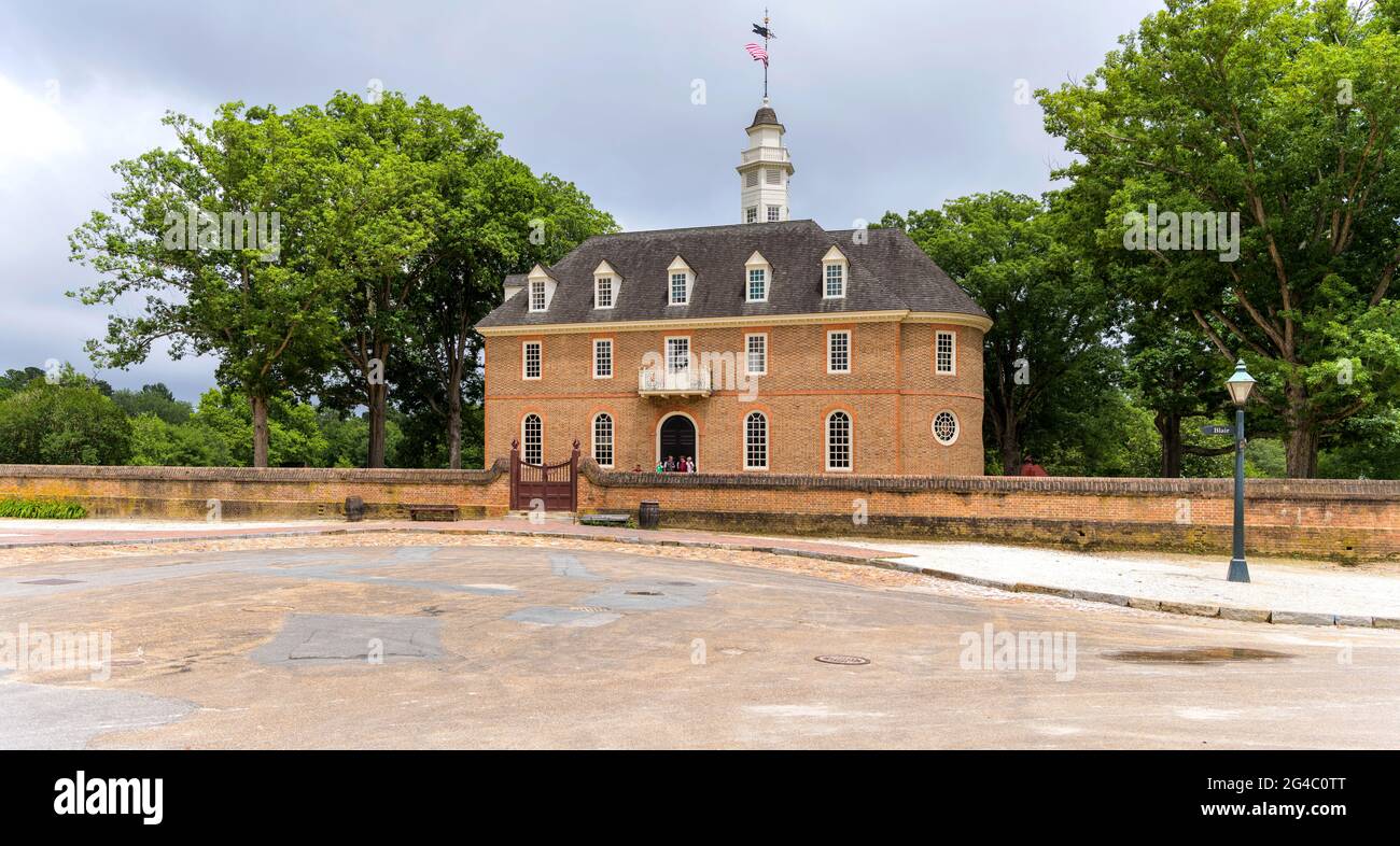 Williamsburg virginia architecture hi-res stock photography and images ...