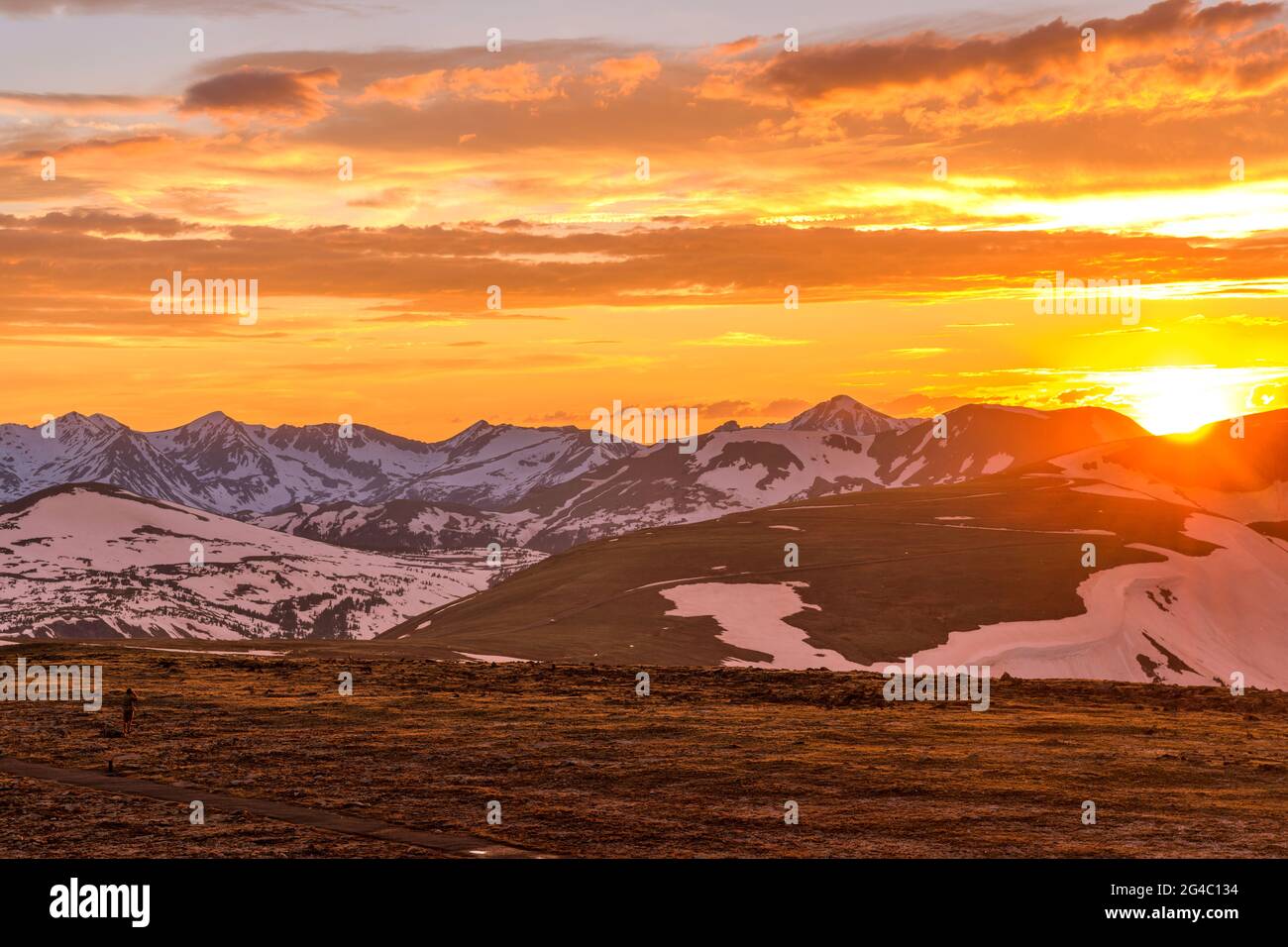 Sunset Trail Ridge Road - A colorful Spring sunset view of Trail Ridge ...