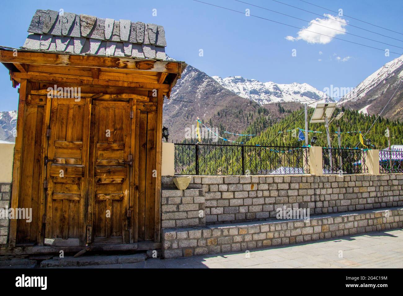 Temples in Himachal Pradesh, Sangla and Chitkul Stock Photo - Alamy