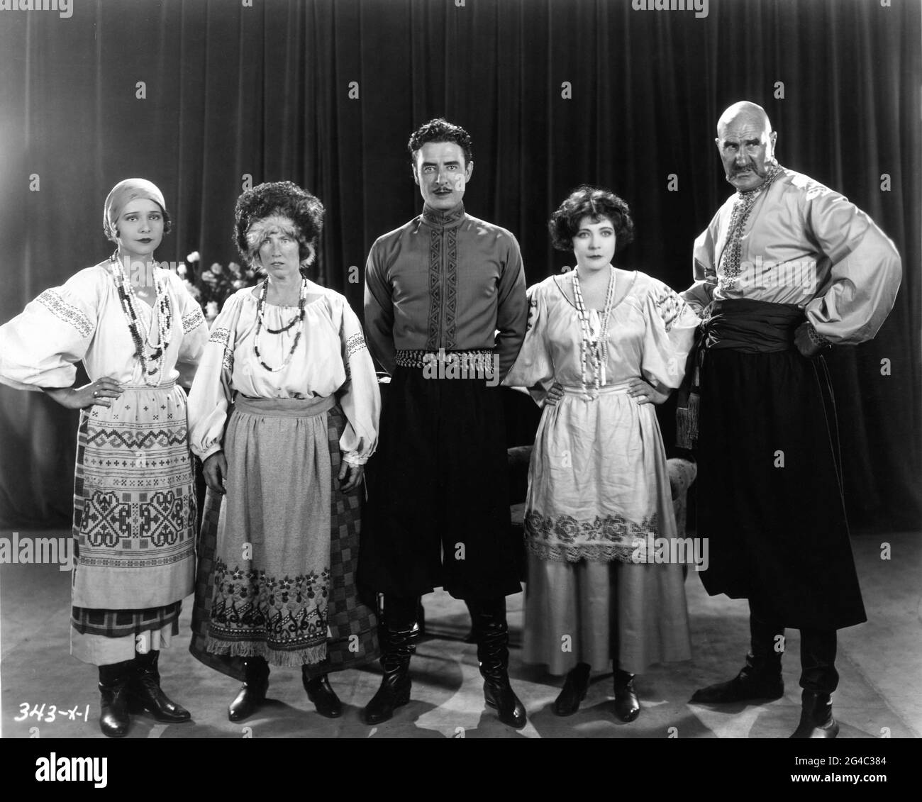 Cossacks costume hi-res stock photography and images - Alamy