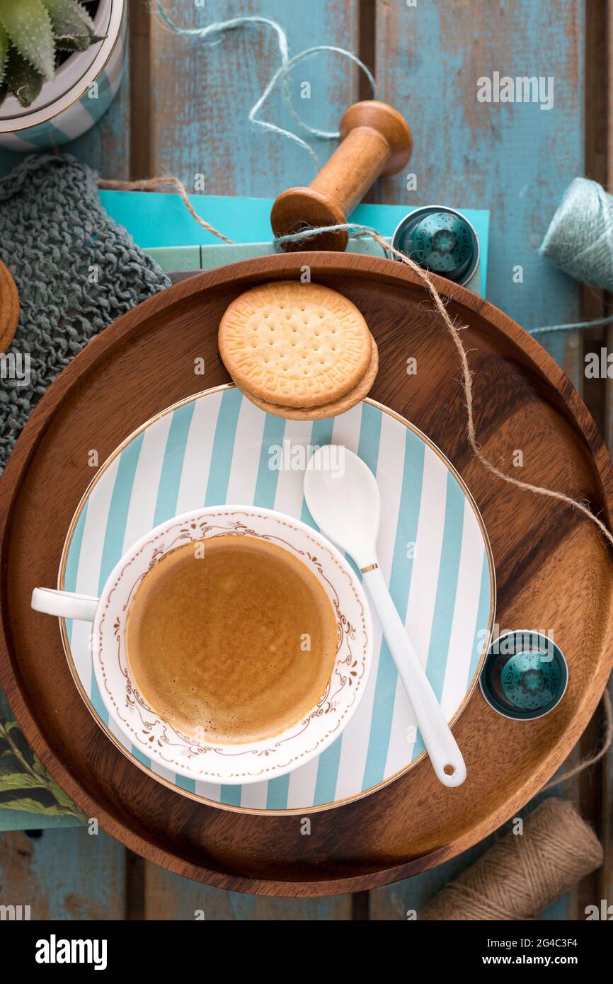 Circular capsules hi-res stock photography and images - Alamy