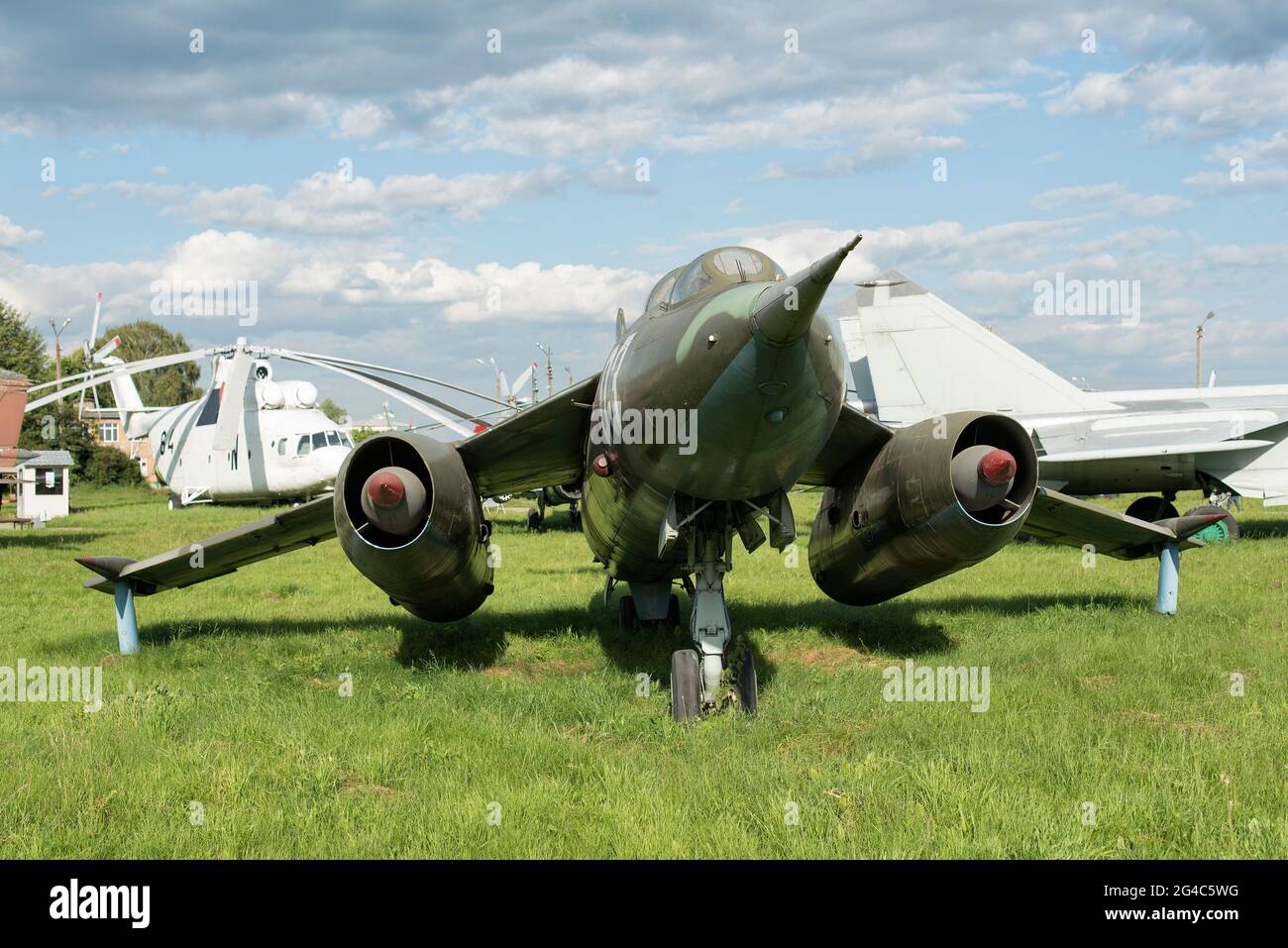 Exhibition of old model airplanes Stock Photo - Alamy