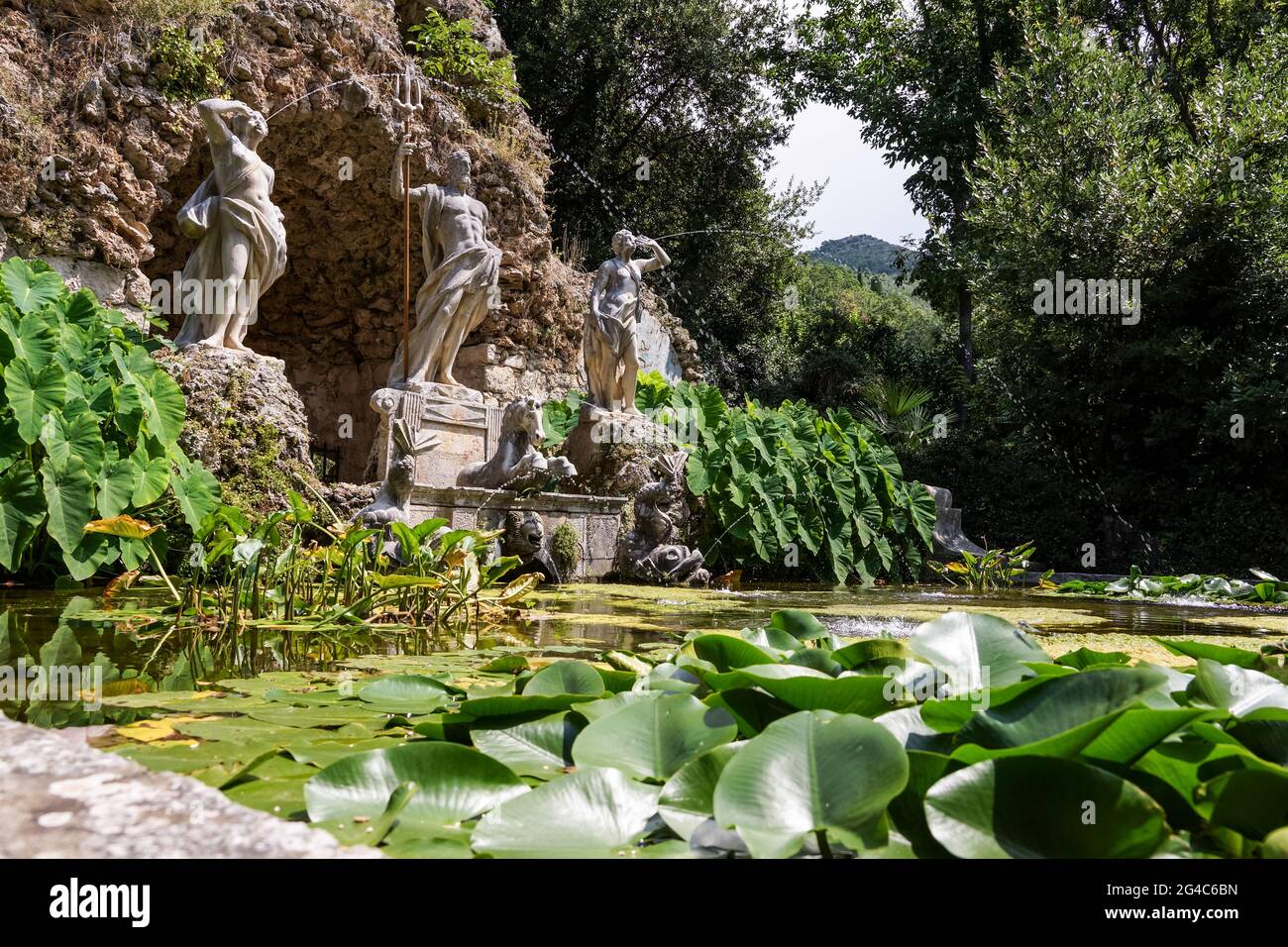 Croatia, Trsteno - Neptune fountain in arboretum Stock Photo - Alamy