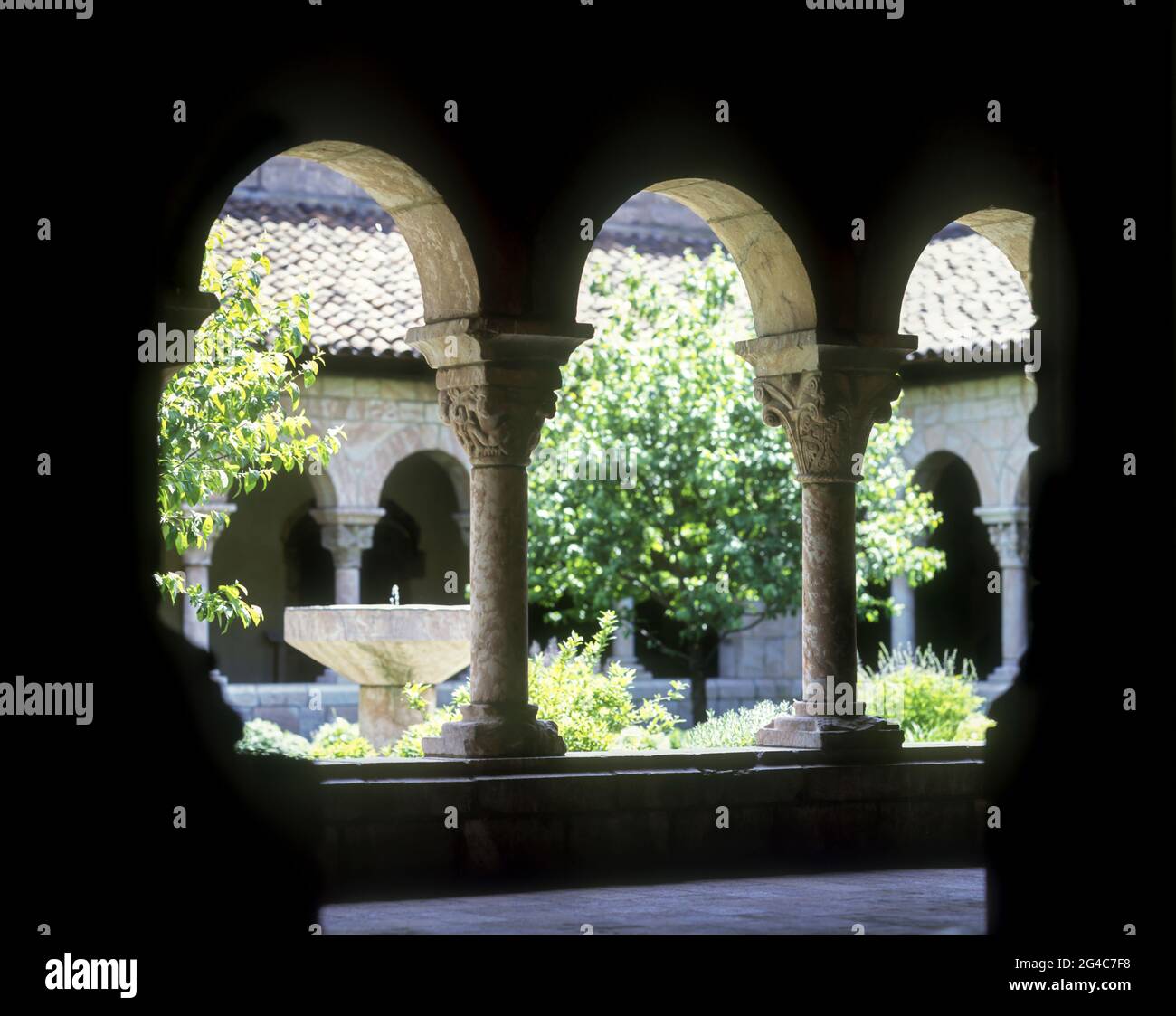 The cloisters nyc hi-res stock photography and images - Alamy