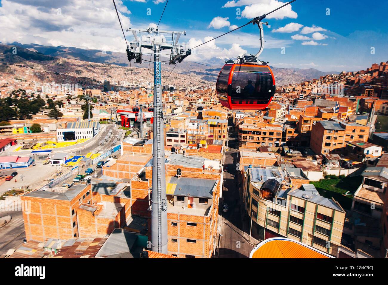 Red buildings of la paz bolivia hi-res stock photography and images - Alamy