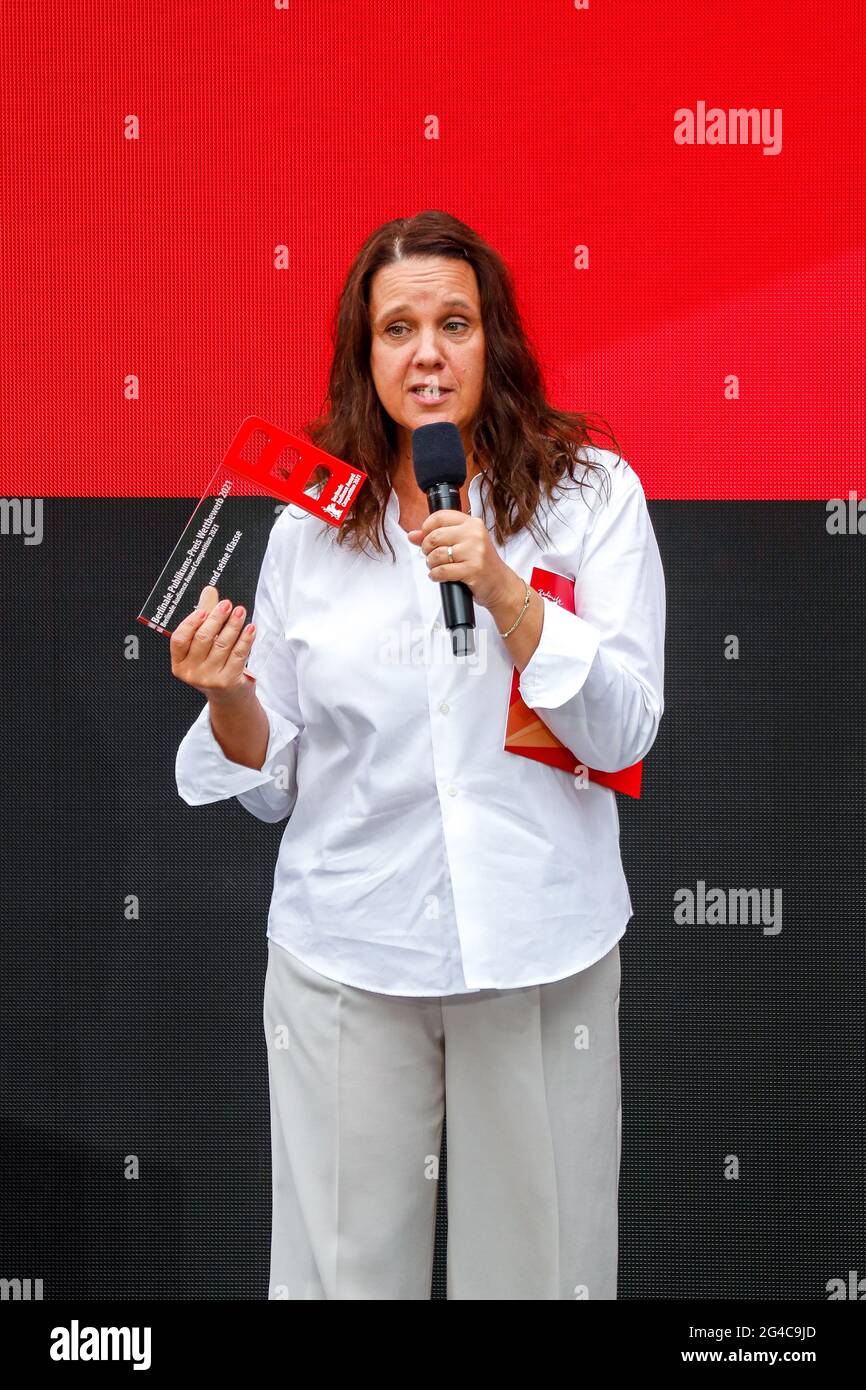 2021 klasse hi-res stock photography and images - Alamy