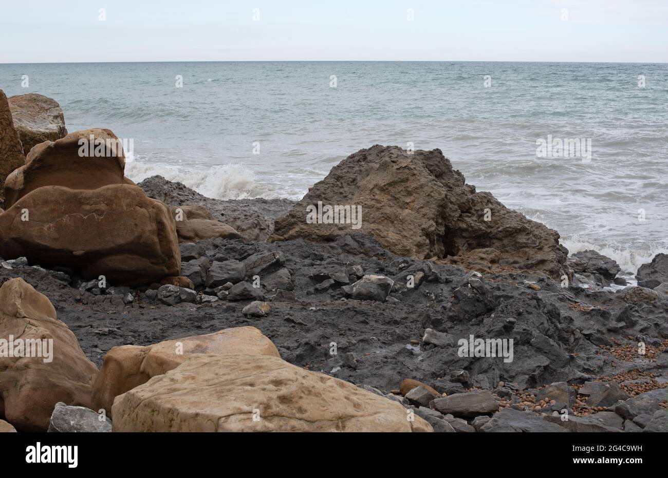 Jurassic coast cliff collapse hi-res stock photography and images - Alamy