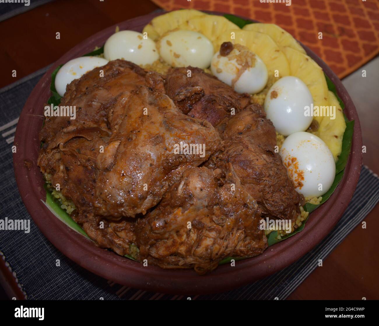 Biriyani pots hi-res stock photography and images - Alamy