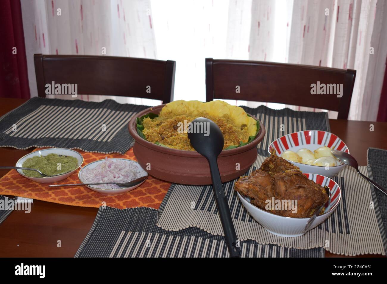 Biriyani pots hi-res stock photography and images - Alamy
