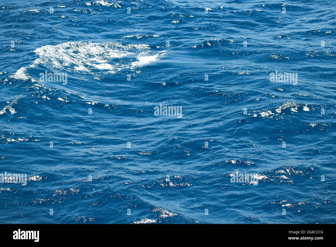 Sea waves texture hi-res stock photography and images - Alamy