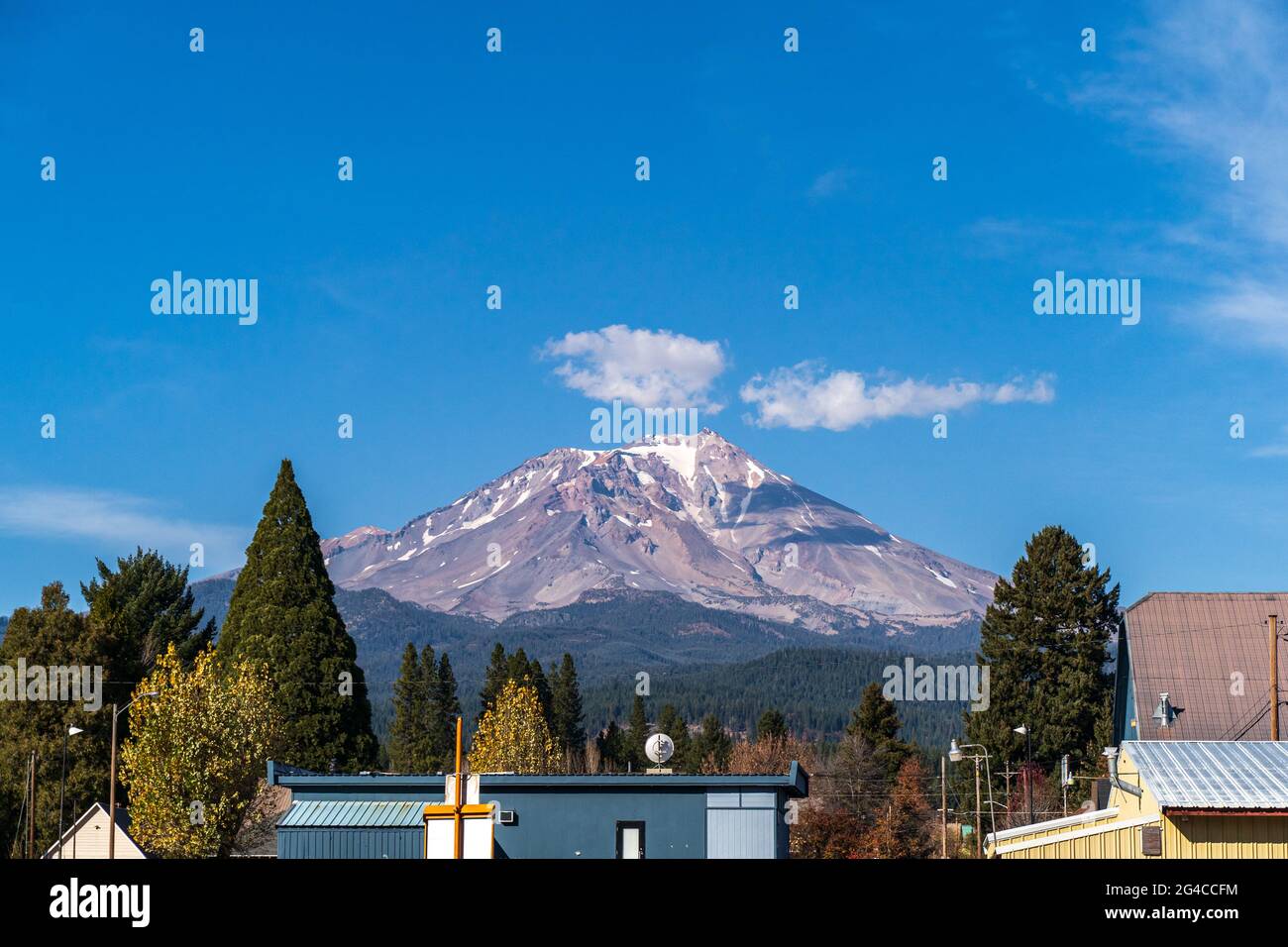 Mt. Shasta California on sunny fall day and blue sky sitting above ...