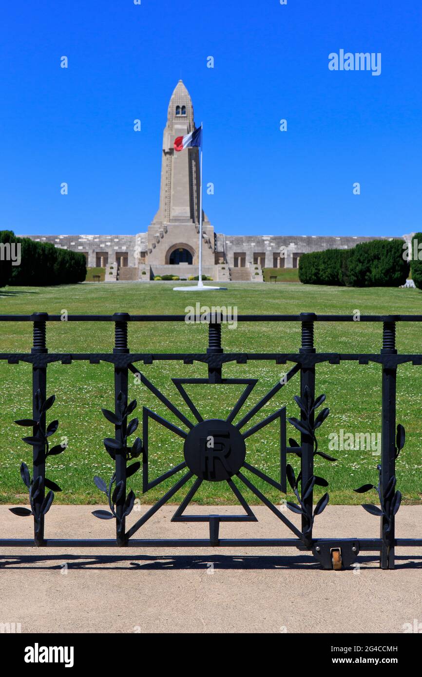The French flag flying proudly over the WWI Douaumont Ossuary & Fleury ...