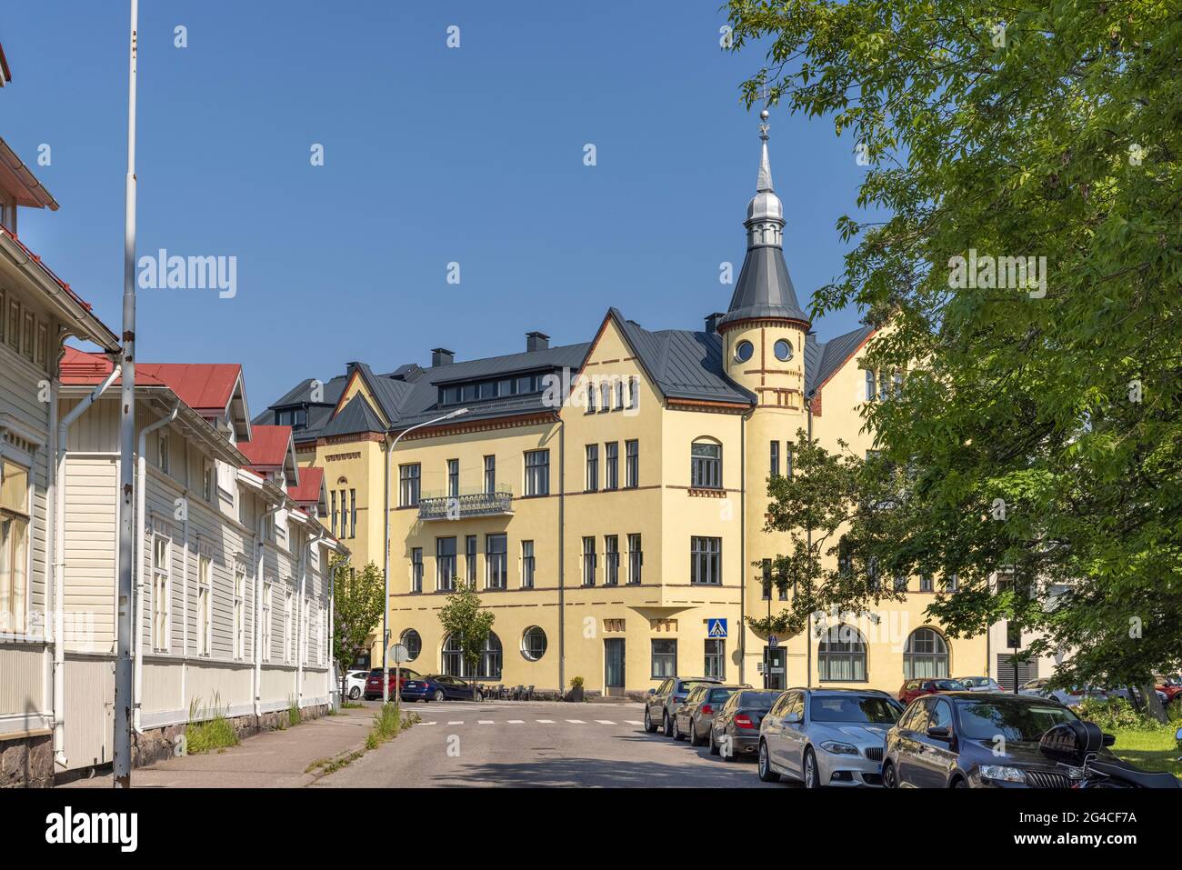 Stone buildings downtown Finnish city Hanko Stock Photo - Alamy