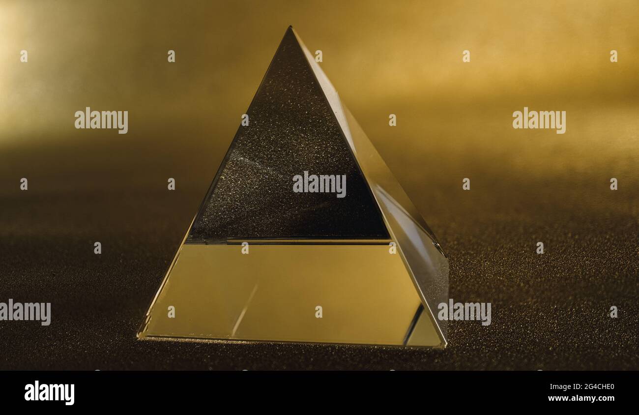 Crystal pyramid hi-res stock photography and images - Alamy