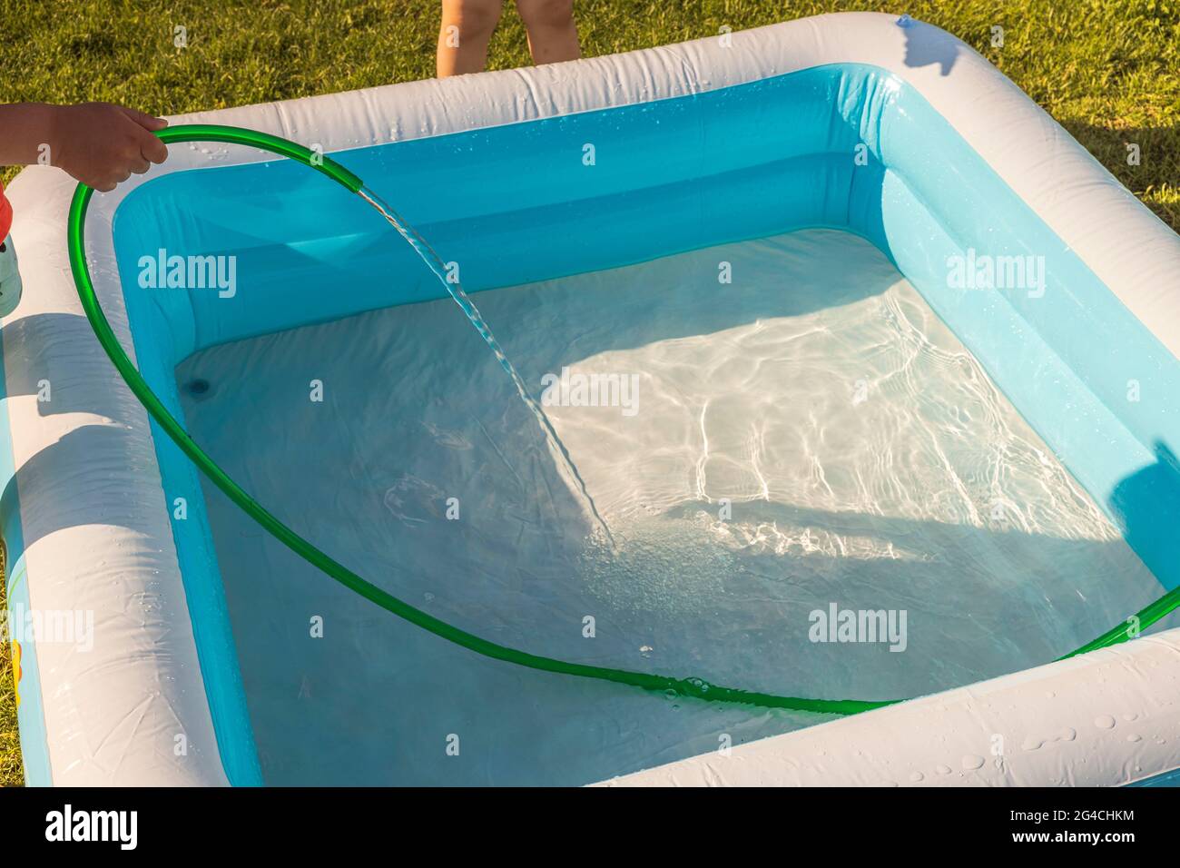 Filling up the pool hi-res stock photography and images - Alamy
