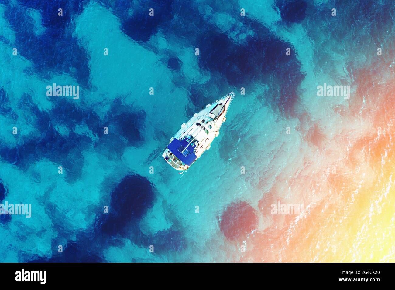 Aerial top view boat or yacht in sea. Summer seascape and luxury ...
