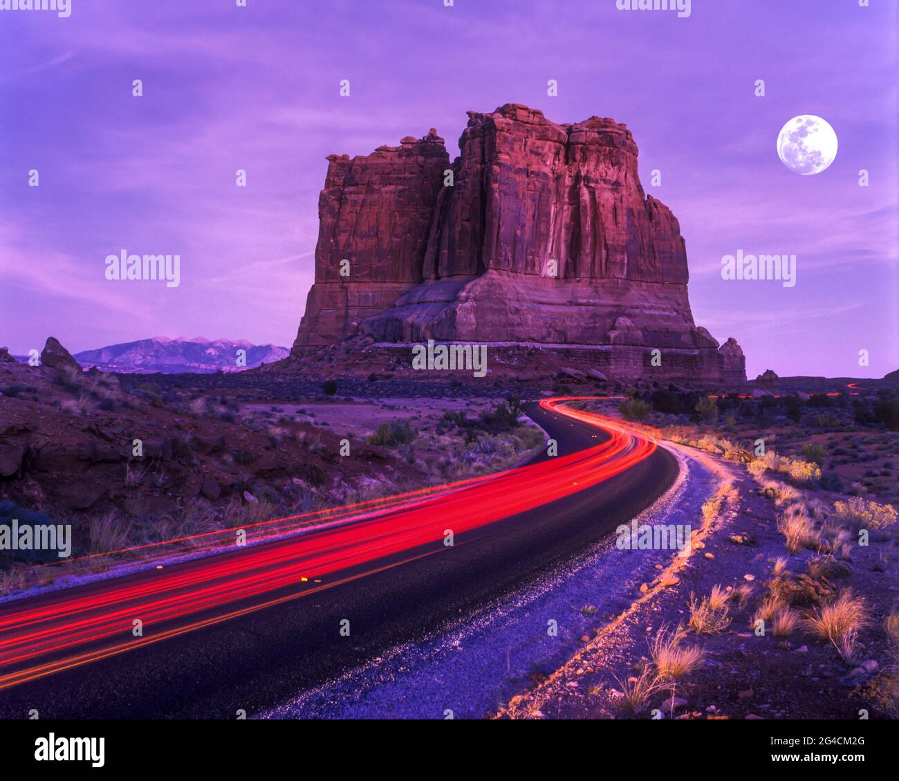 ROAD ORGAN BUTTE COURTHOUSE ROCKS ARCHES NATIONAL PARK UTAH USA Stock ...