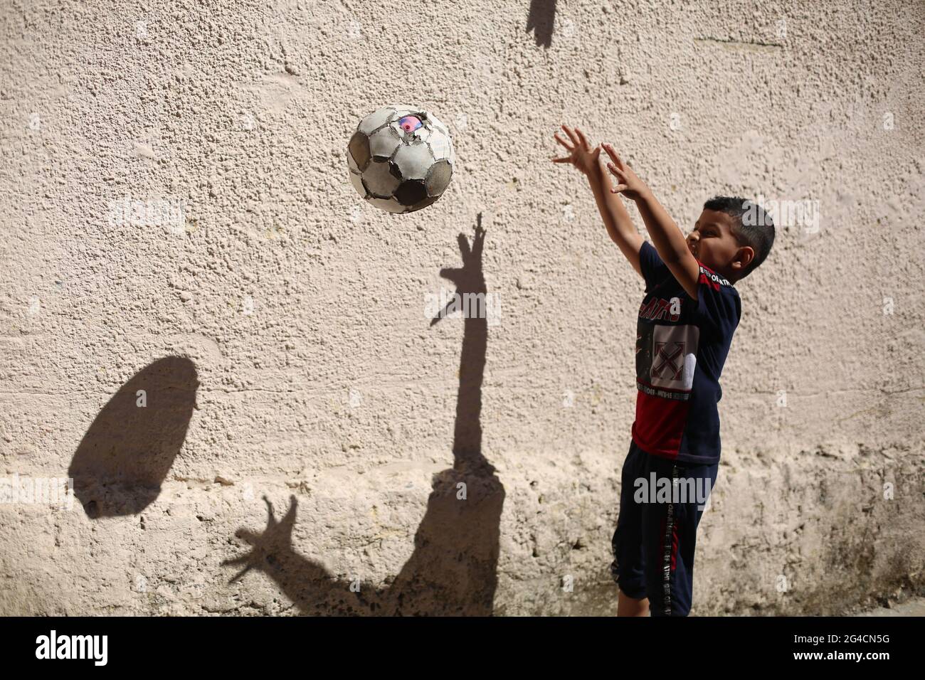 Gaza City, The Gaza Strip, Palestine. 20th June, 2021. Palestinian ...