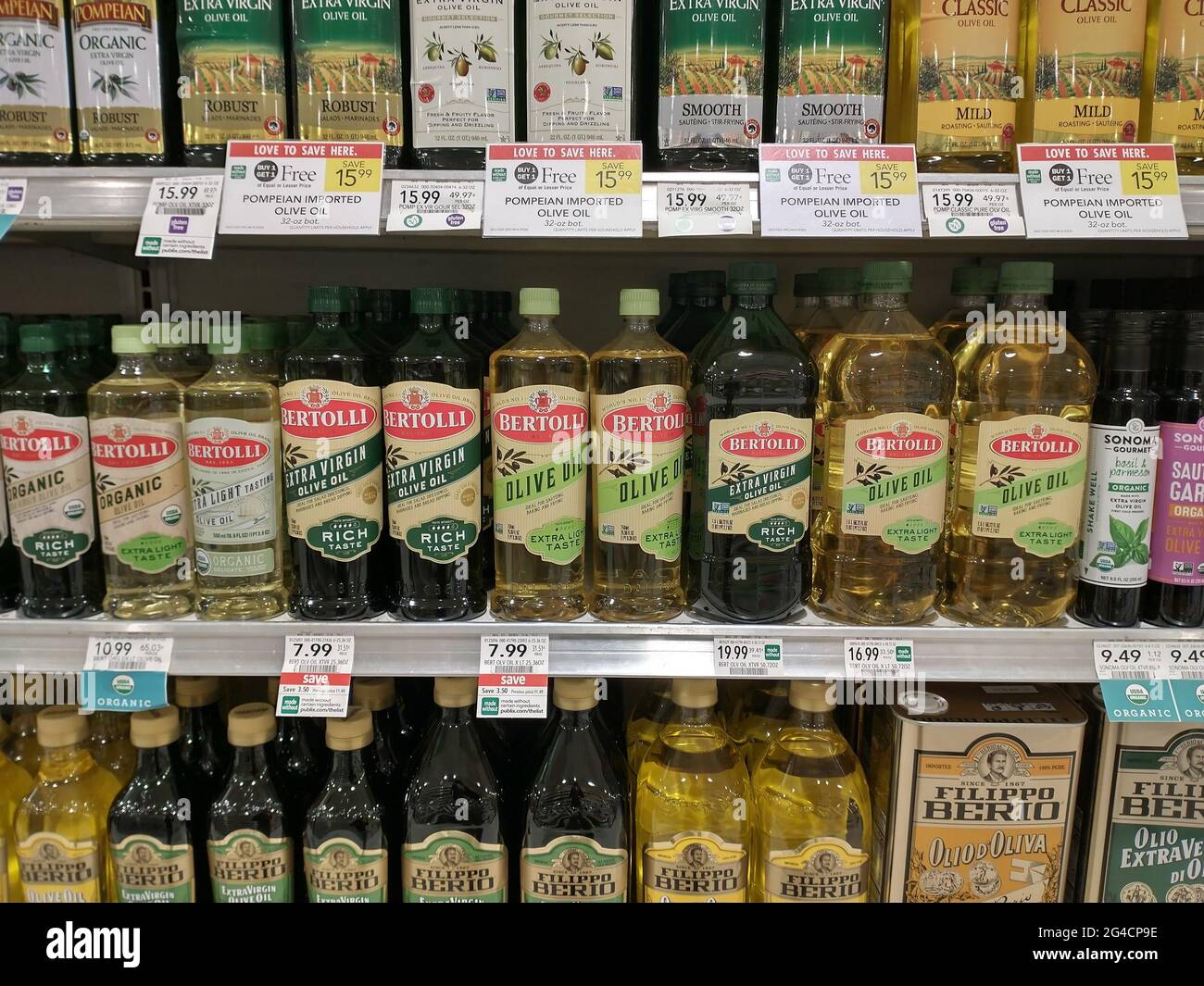 Bottles of Olive Oil Stock Photo - Alamy