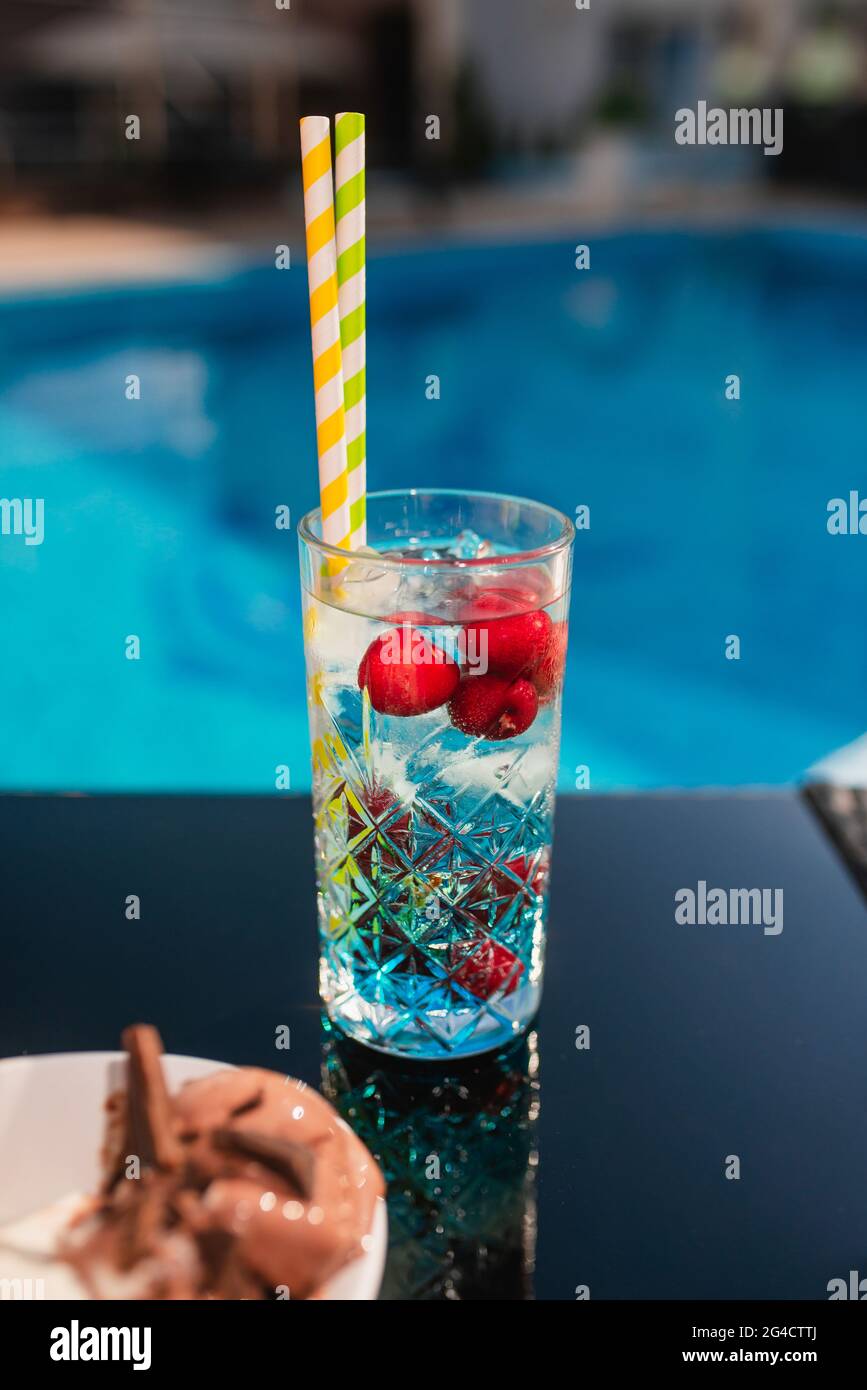 Swimming pool ice cream hi-res stock photography and images - Alamy