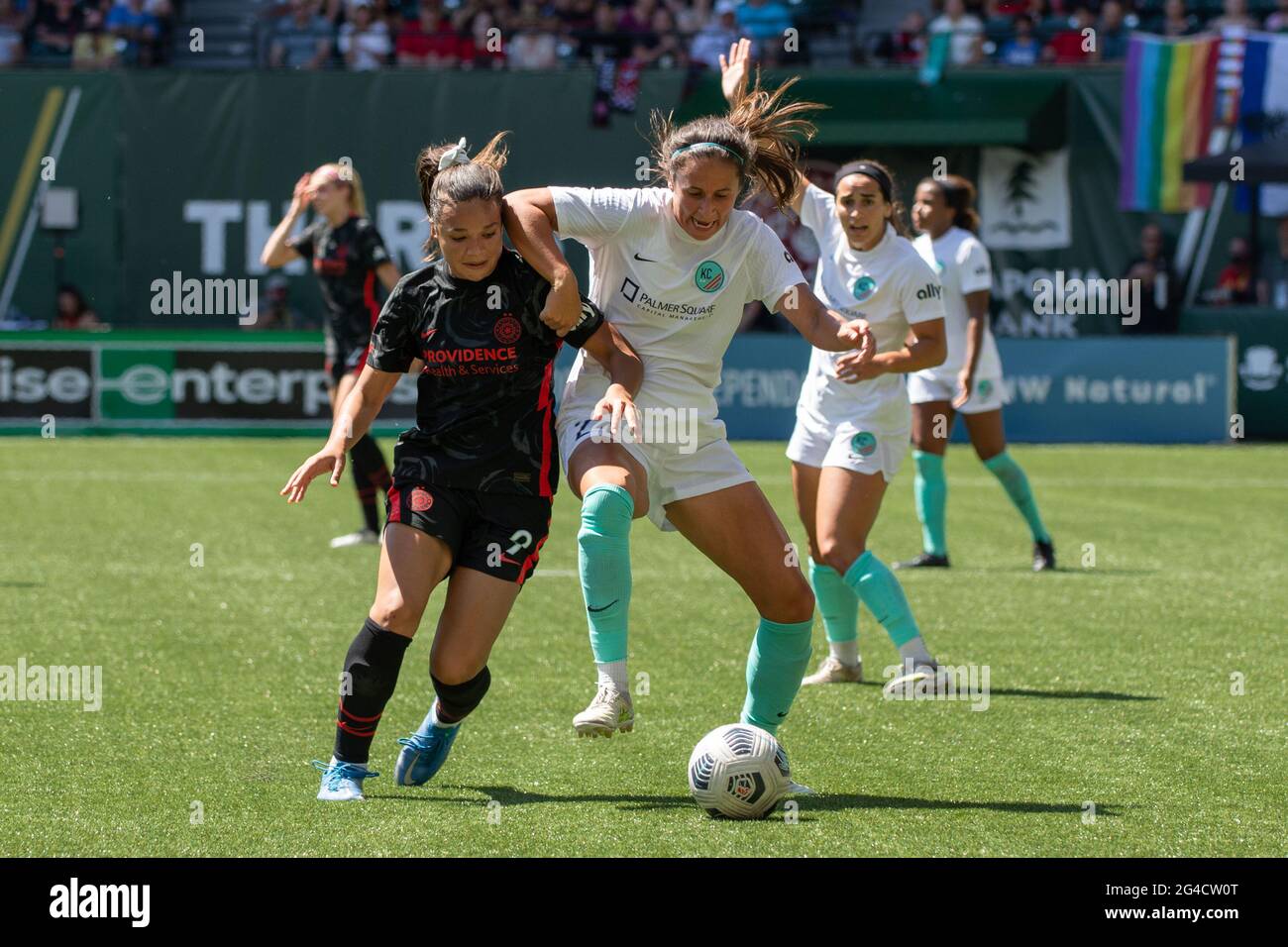 Sophia taylor hi-res stock photography and images - Alamy